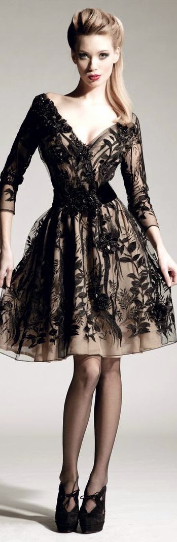 Women's fashion | Elegant lace dress | Luvtolook | Virtual Styling