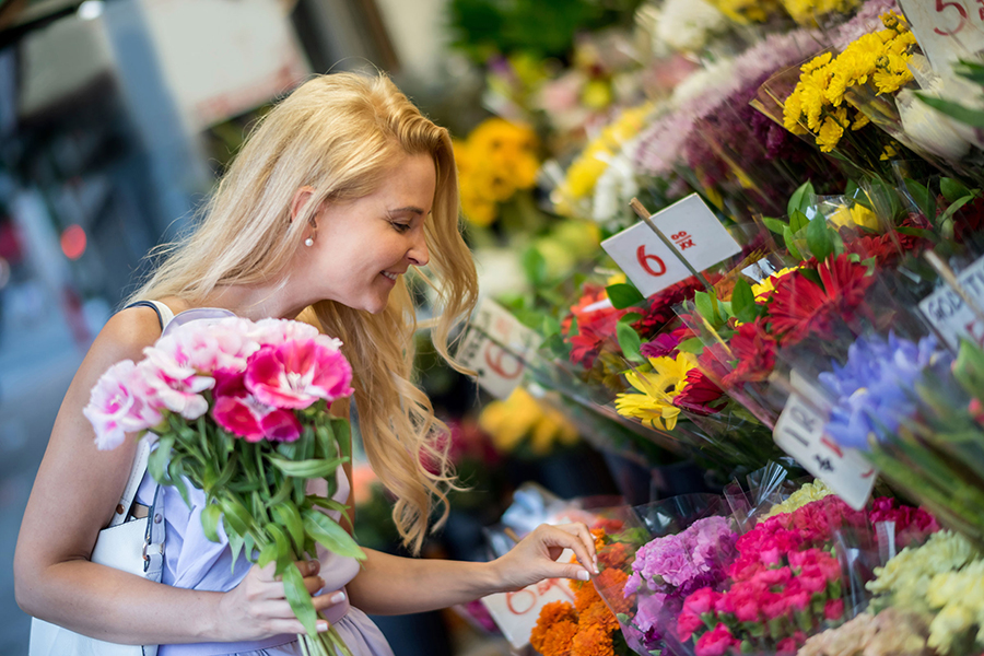How to get more people into your flower shop? | Florist Hanoi