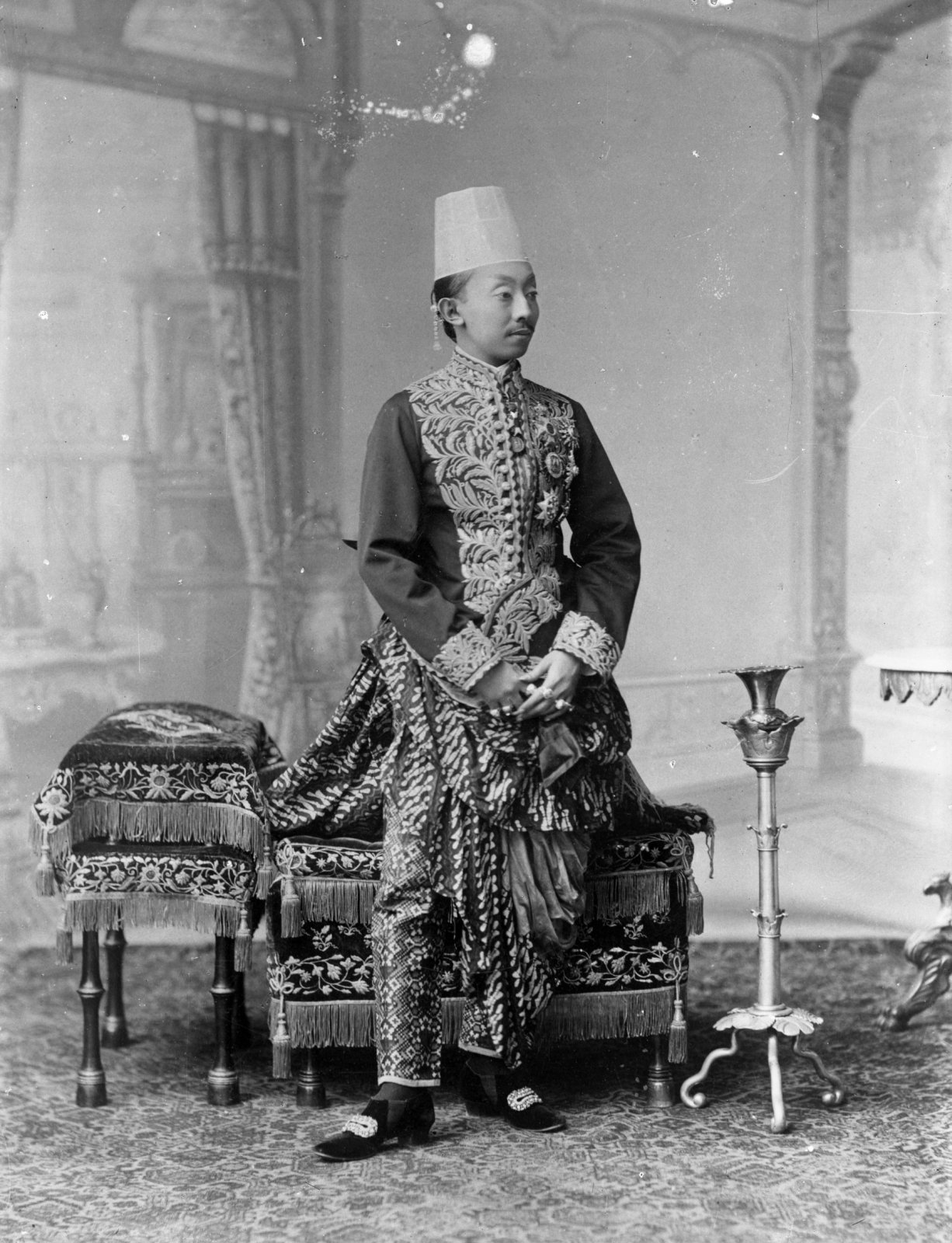 Indonesia Zaman Doeloe: Foto-foto bangsawan keraton Jawa di awal abad ke-20