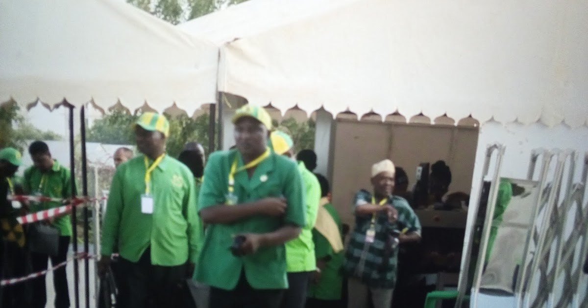 UKURASA MPYA: HABARI KATIKA PICHA: CCM YA MOTO