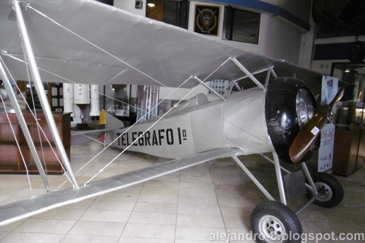 Historia y tecnología militar: Museo Aeronáutico y del espacio FAE en ...