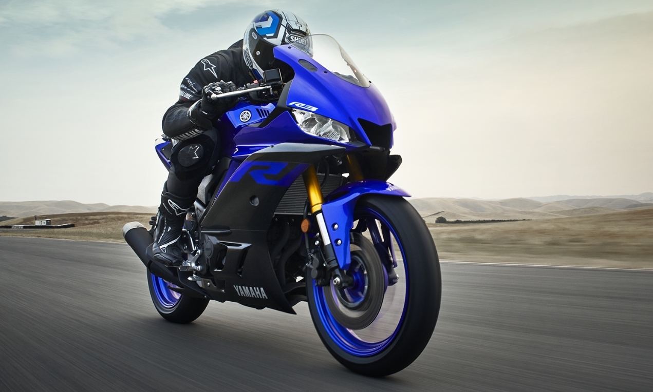 ついにフルモデルチェンジ！2019年型YZF-R25/R3が正式発表！！日本国内での発売日と価格について！