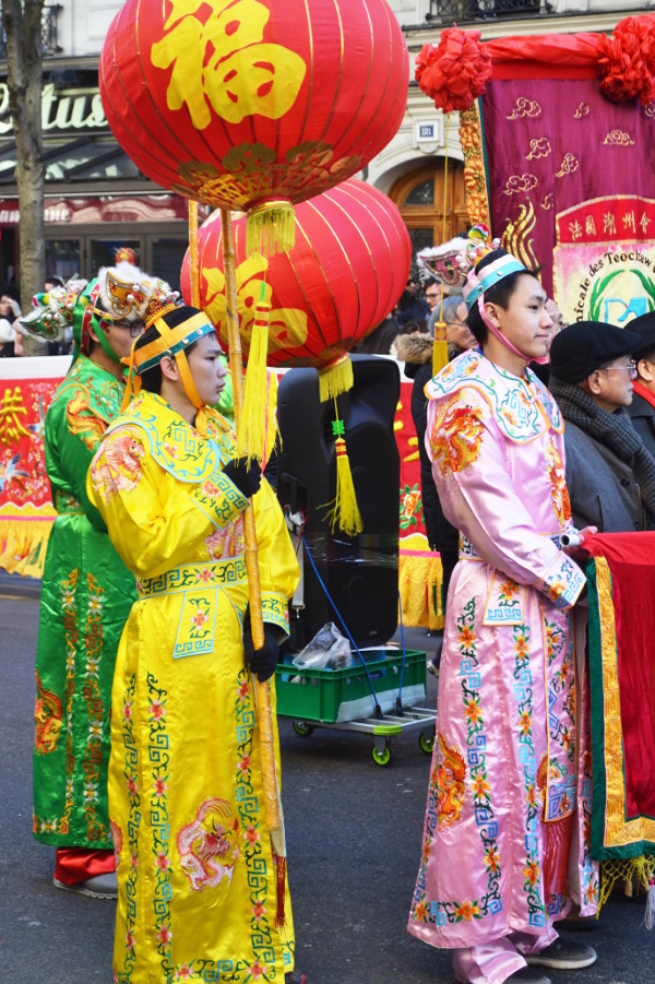 Art et glam: Les plus beaux costumes traditionnels du défilé du Nouvel ...