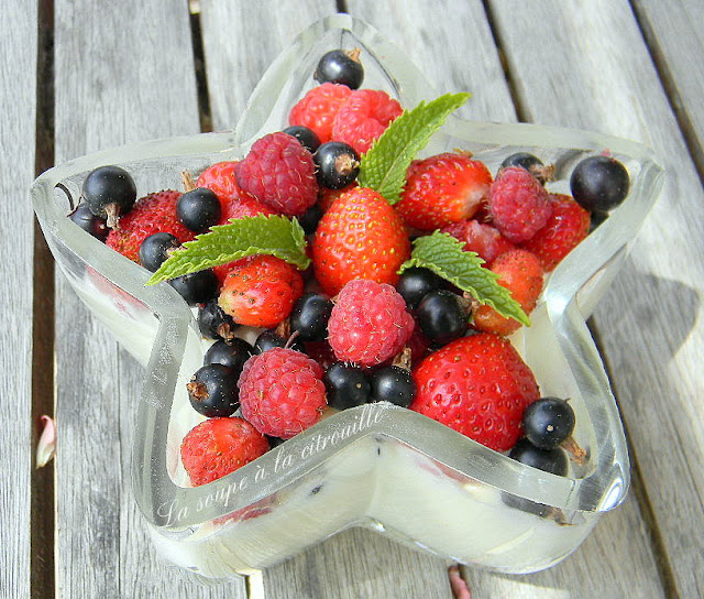 La soupe à la citrouille: Mousse de mascarpone aux fruits rouges