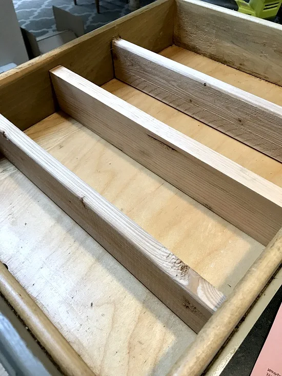 DIY Kitchen Silverware Sectioned Drawer