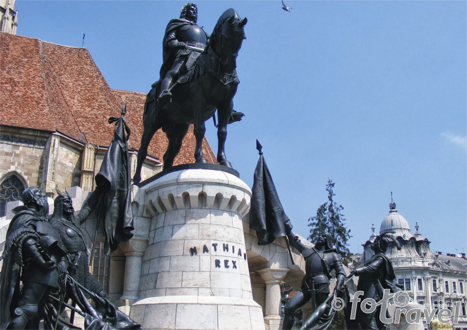 Foto travel: Statuia lui Matia Corvin împlinește 111 ani