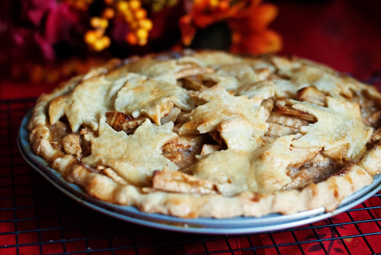 Ali à la mode: Caramel Apple Pie