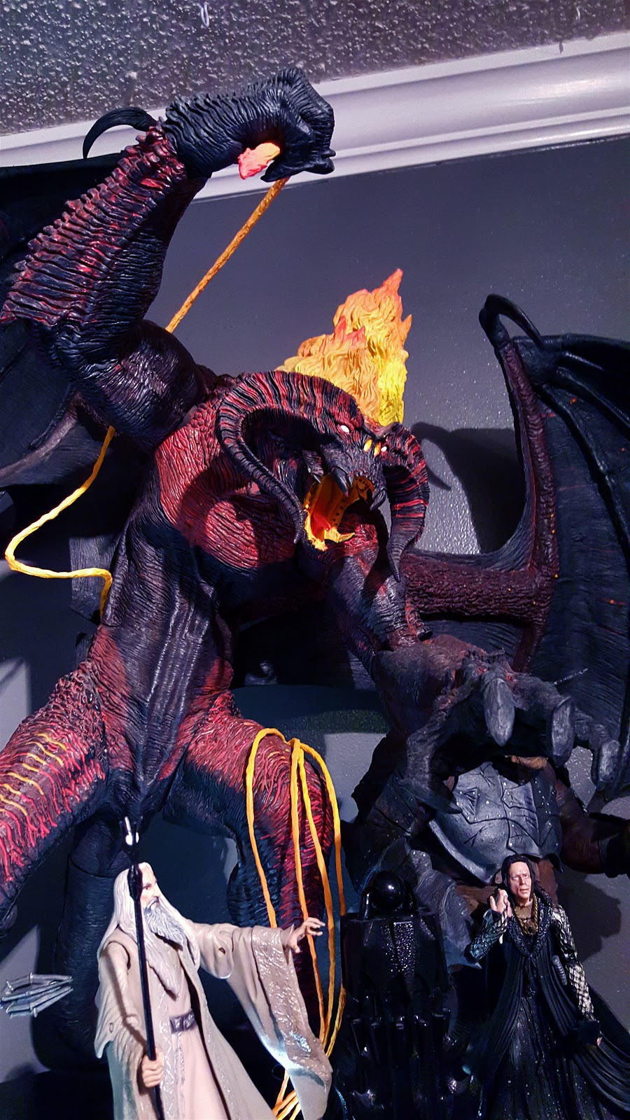 The Outer Heaven: The Lord of the Rings Display