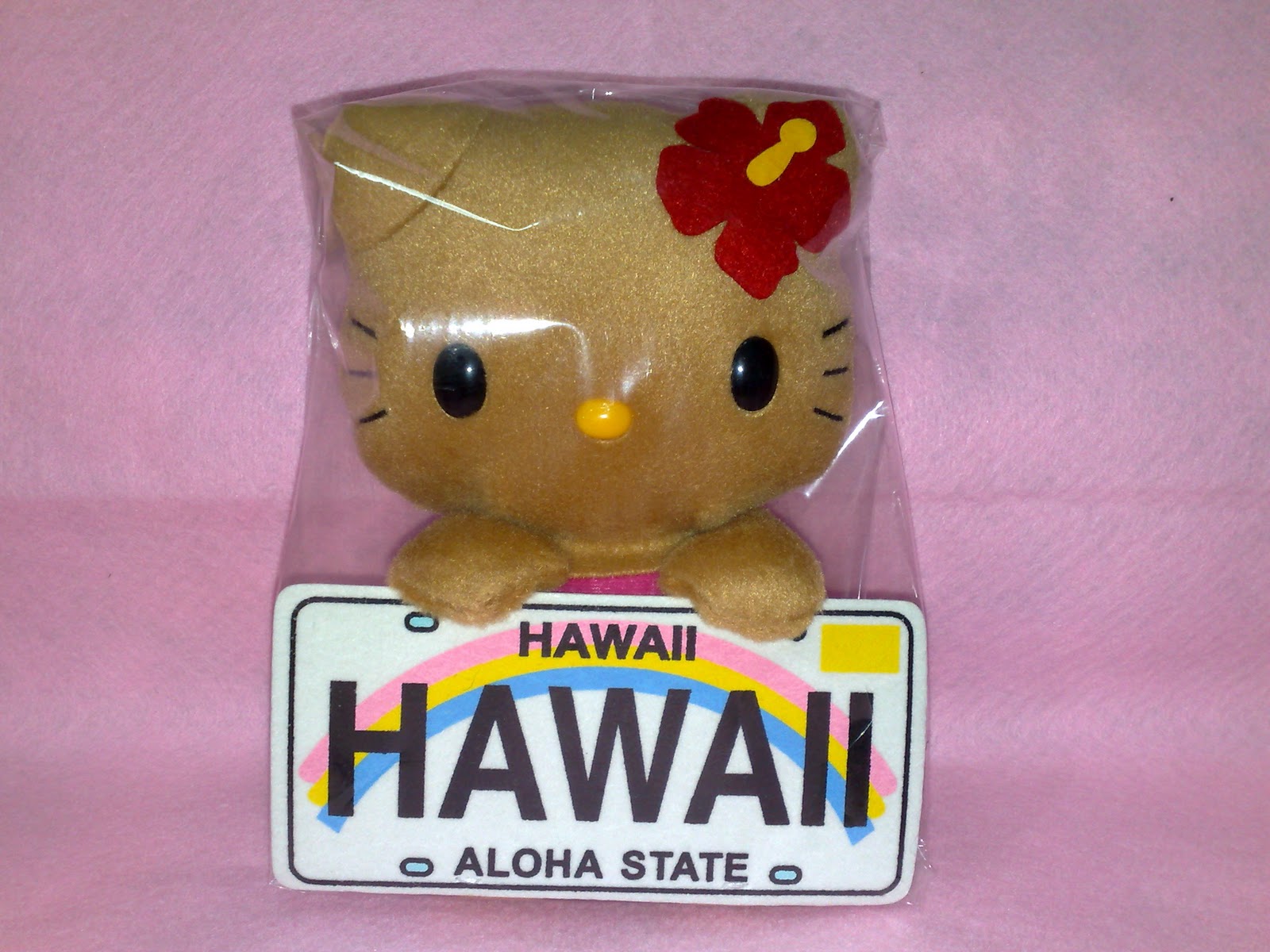 Hello Kitty Karma: The Hawaii Suntan kitty story
