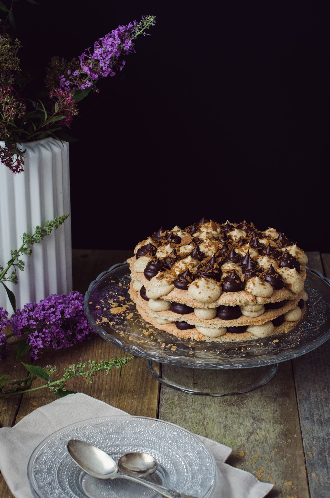 Dacquoise chocolat praliné façon layer cake - Cerise et Praline