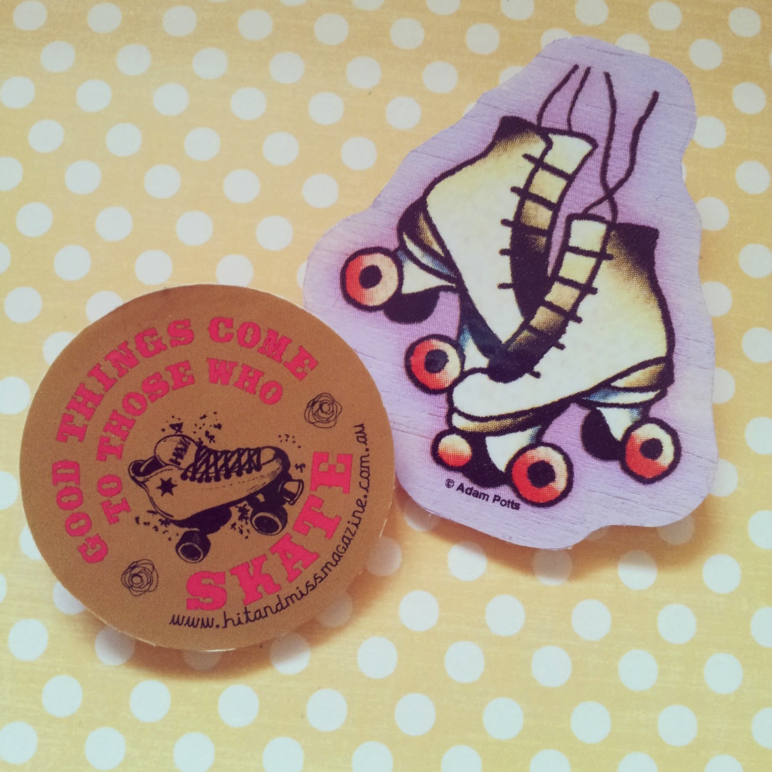 tea and craft: How to make stickers into brooches