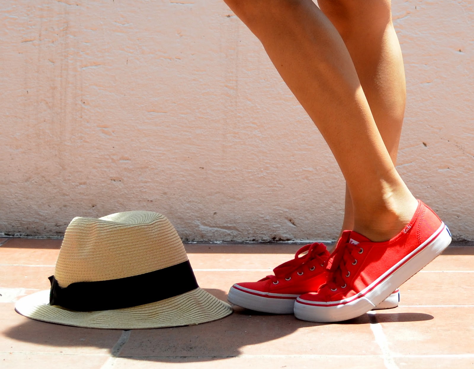 petitgraphie: Black shirt dress & red Keds