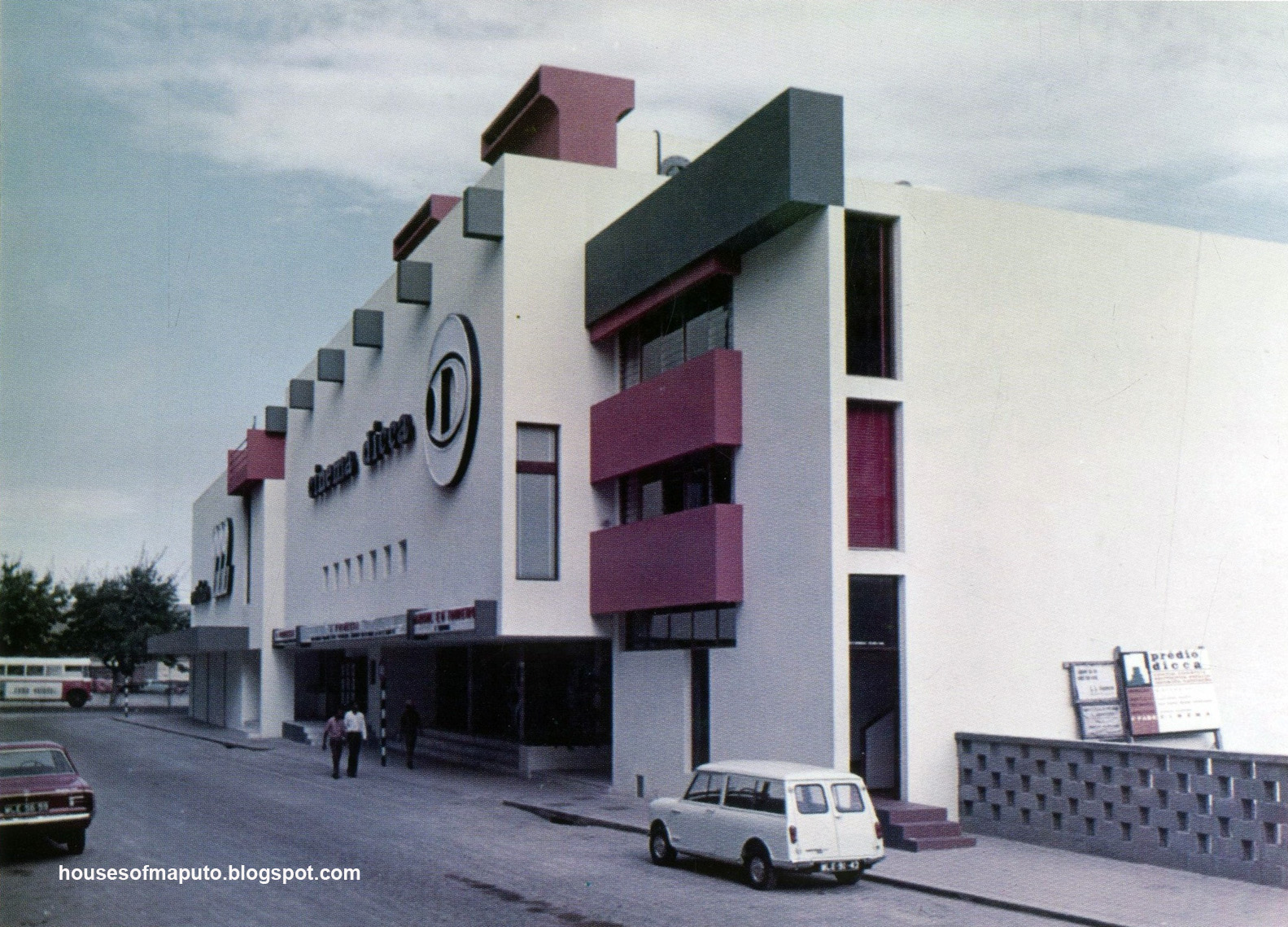 Cinemas Dicca e Estúdio 222 na Baixa de Lourenço Marques, actual Maputo ...