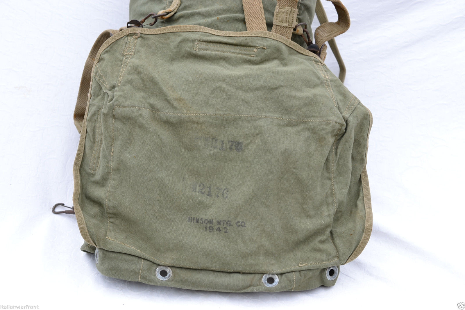 Webbingbabel: US Army WWII 1942 OD Jungle Backpack