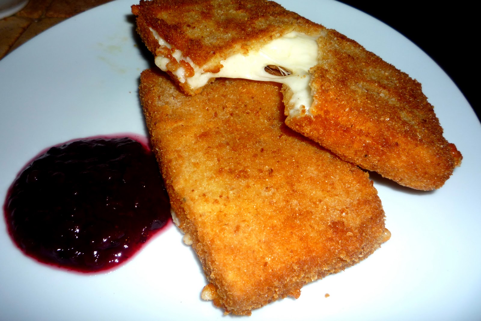 Bubbule in cucina...: Formaggio fritto