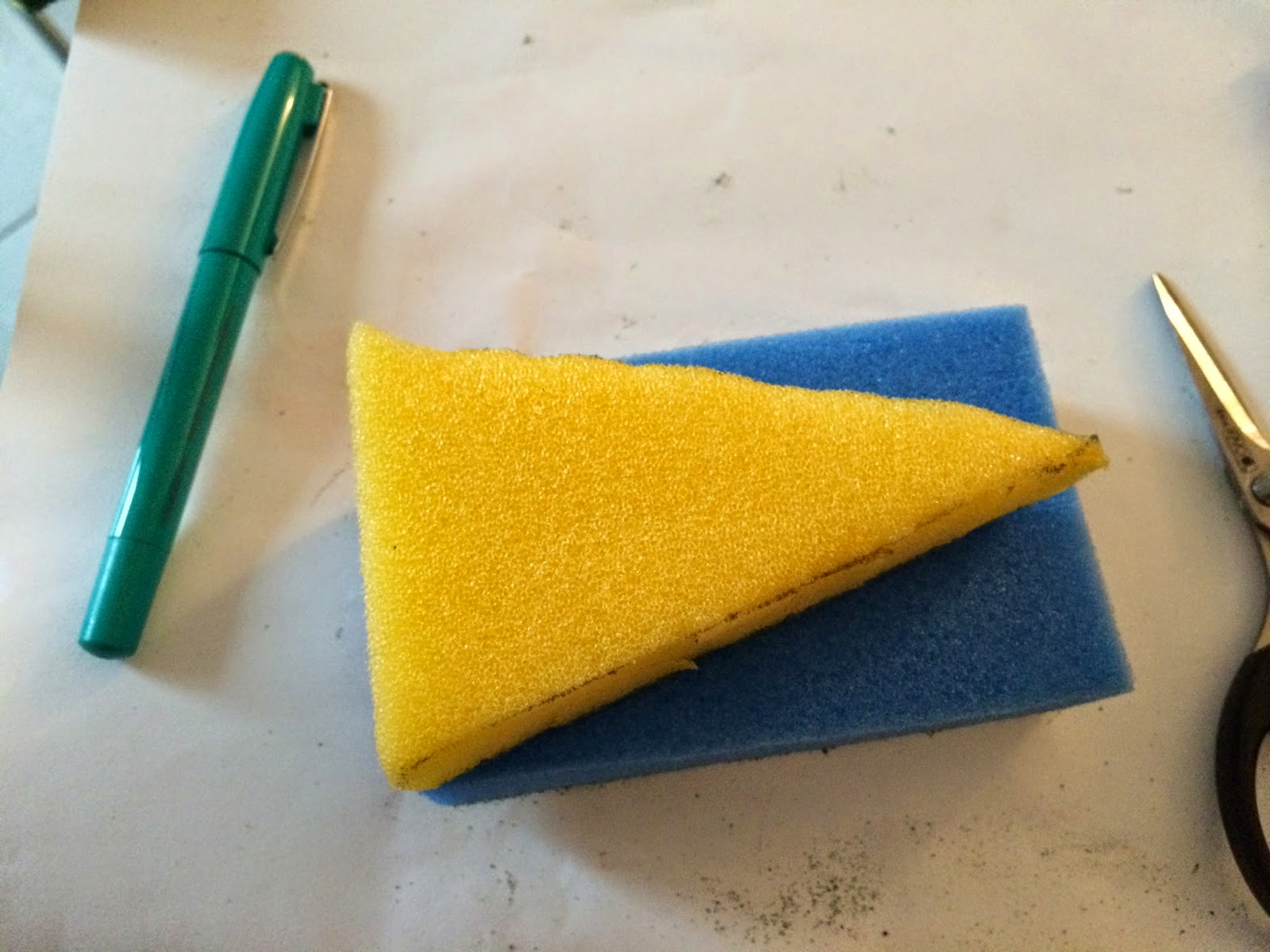 amàbito: cibo per gioco: le torte di spugna - tutorial