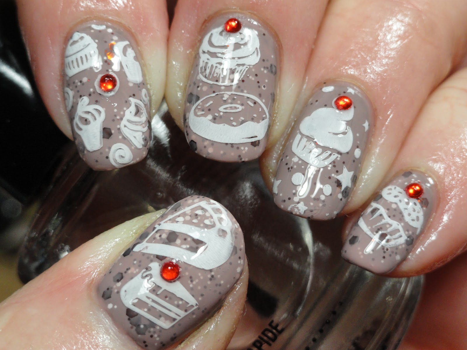 Canadian Nail Fanatic: Baking Themed Mani f. Oopsie Daisies Tiramisu