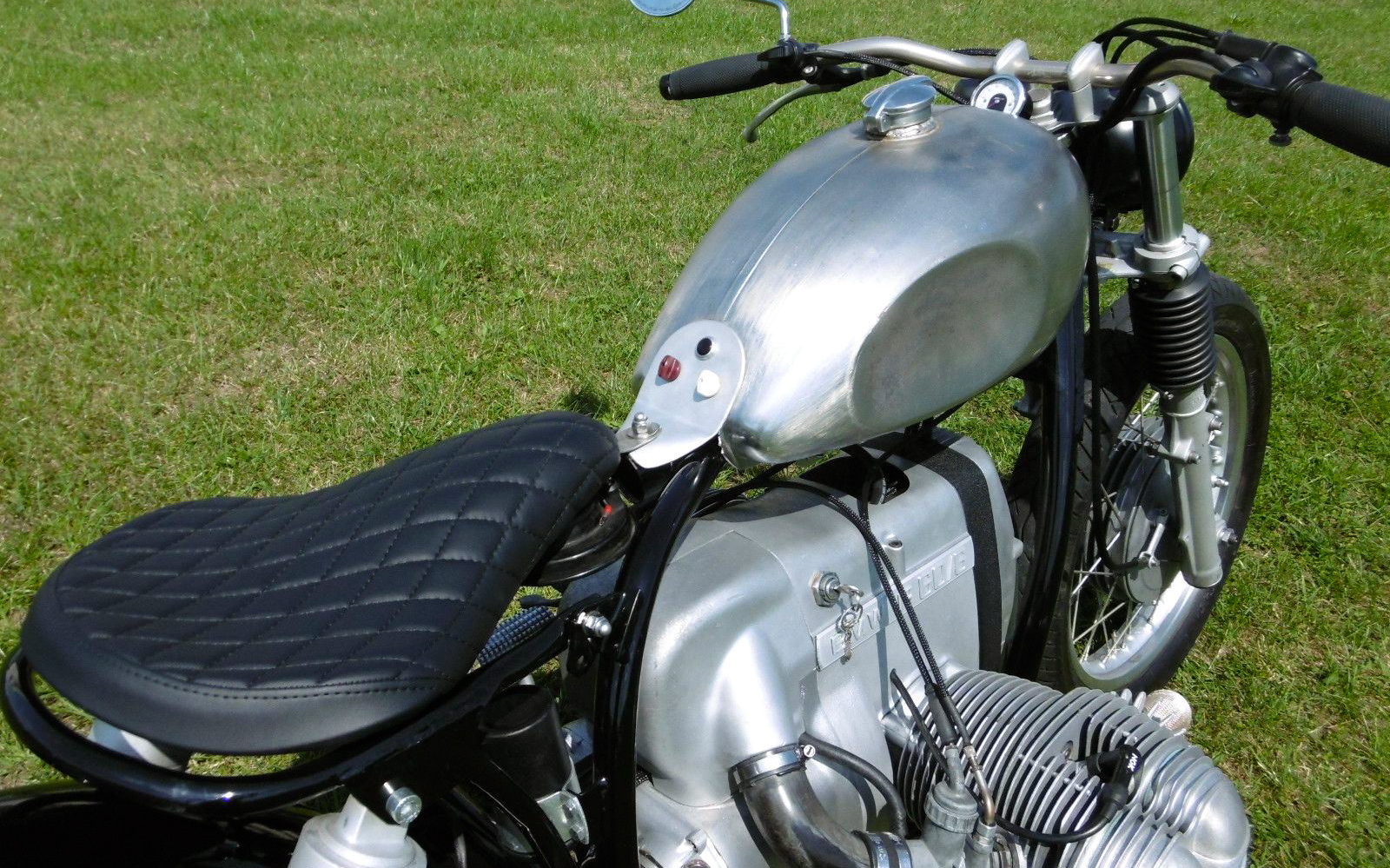 Oldschool Beemer - Inazuma café racer