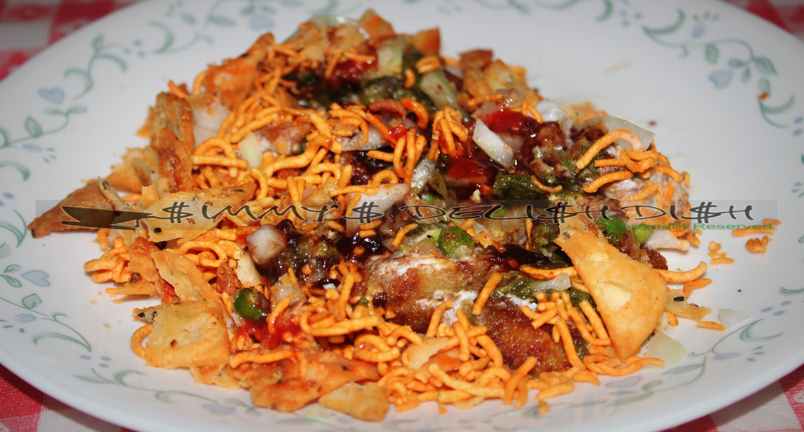 ALOO TIKKI CHAT