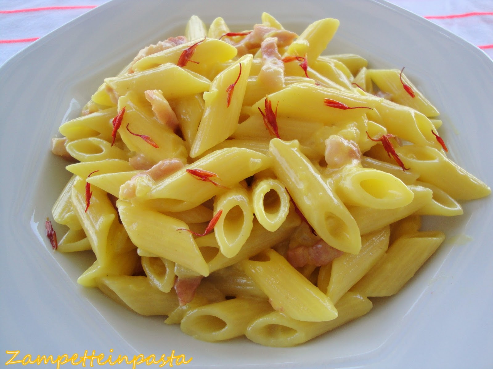 MEZZE PENNE ALLO ZAFFERANO | ZAMPETTE IN PASTA