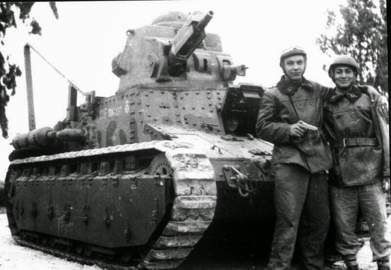 L’étranger, s’il vous plaît, Partie Cinquante-Deux: Char D1 : r/Warthunder