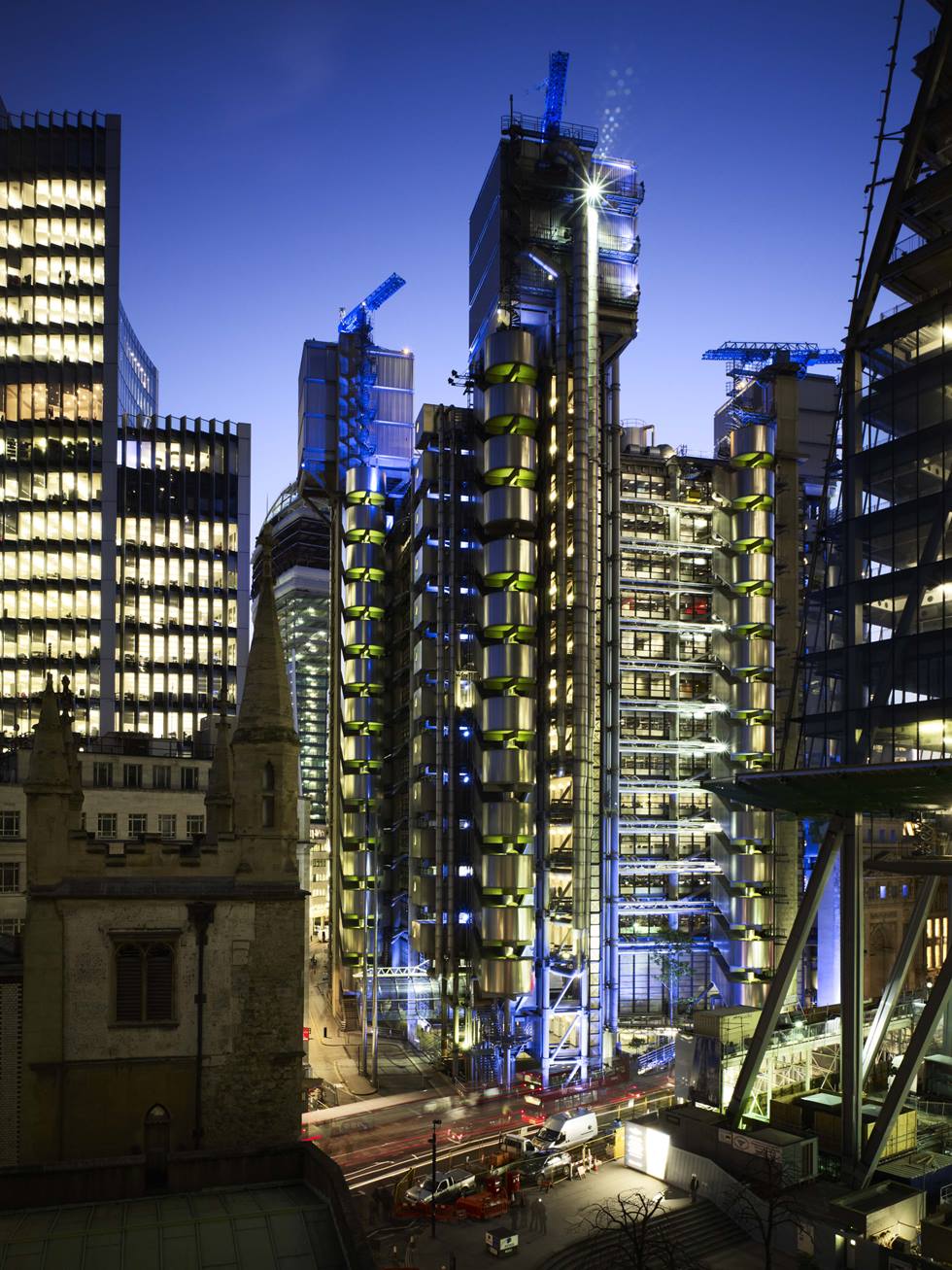 Lloyd's Building - Empires102