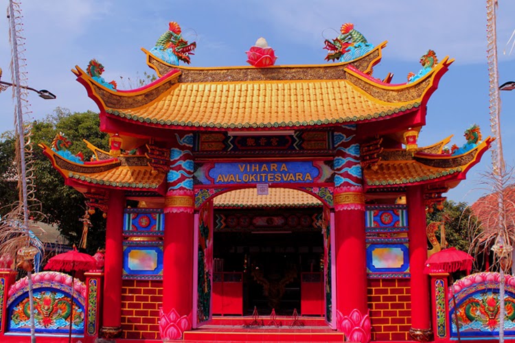 Alomampa Songennep: VIHARA AVALOKITESVARA: Kwan Im Po Sat Telah ...