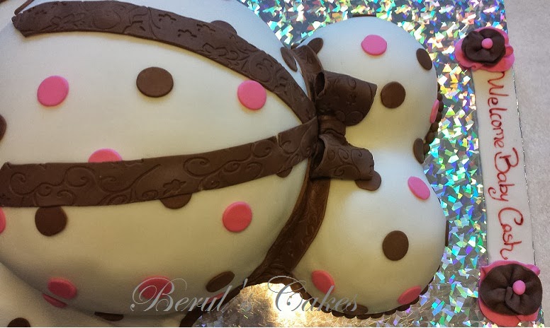 Beryl's Cakes: Pregnant Belly Cake