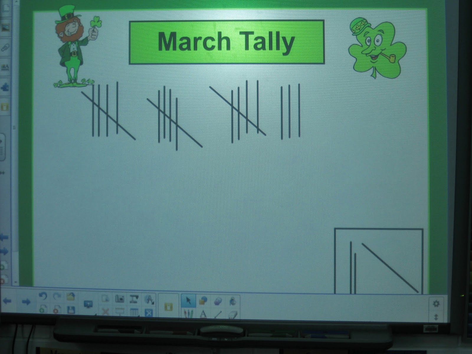 Room 21: Smartboard Calendar
