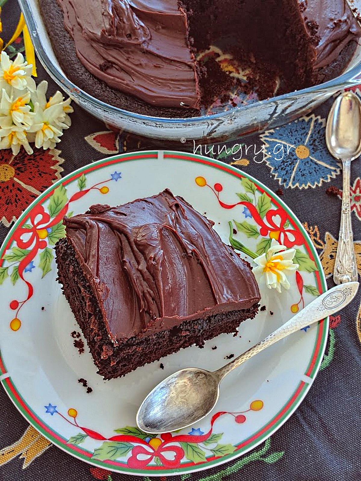Kitchen Stories: All-in-One Chocolate Cake