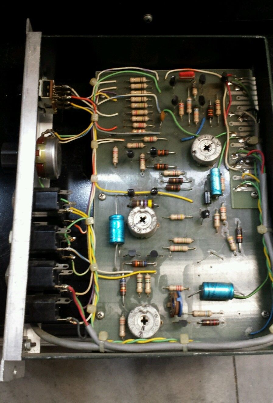 MATRIXSYNTH: Moog 902 voltage controlled amplifier