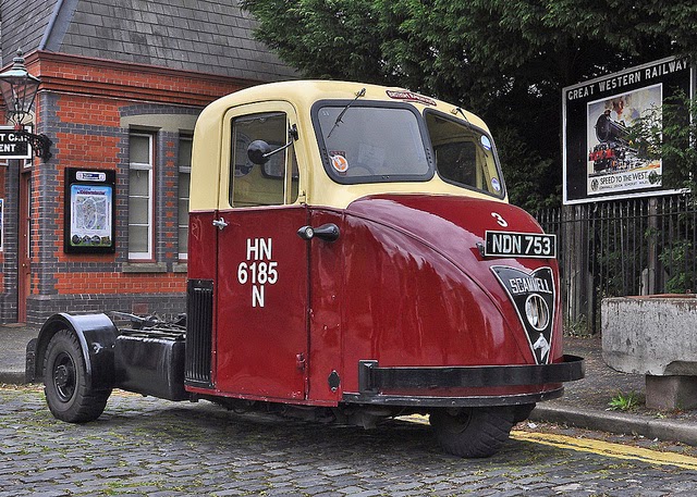 on target shooter nz: Scammell Scarab -3 Wheeled Truck & The Speed of ...