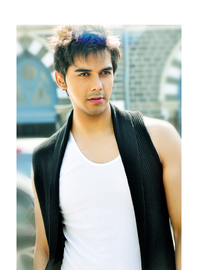 VERSACE MALE MODELS: VMM 41