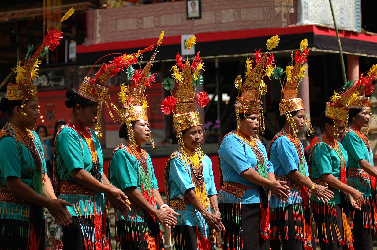 SangTorayan: Upacara Pemakaman (Rambu Solo') di Toraja