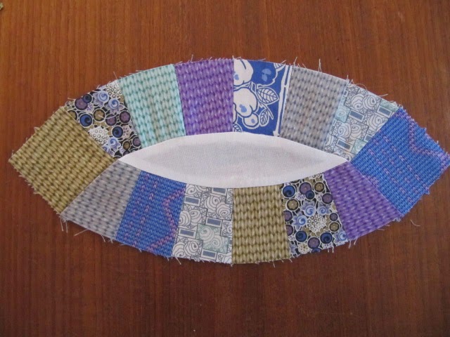 Sew Many Ways...: How to Assemble the Double Wedding Ring Block...