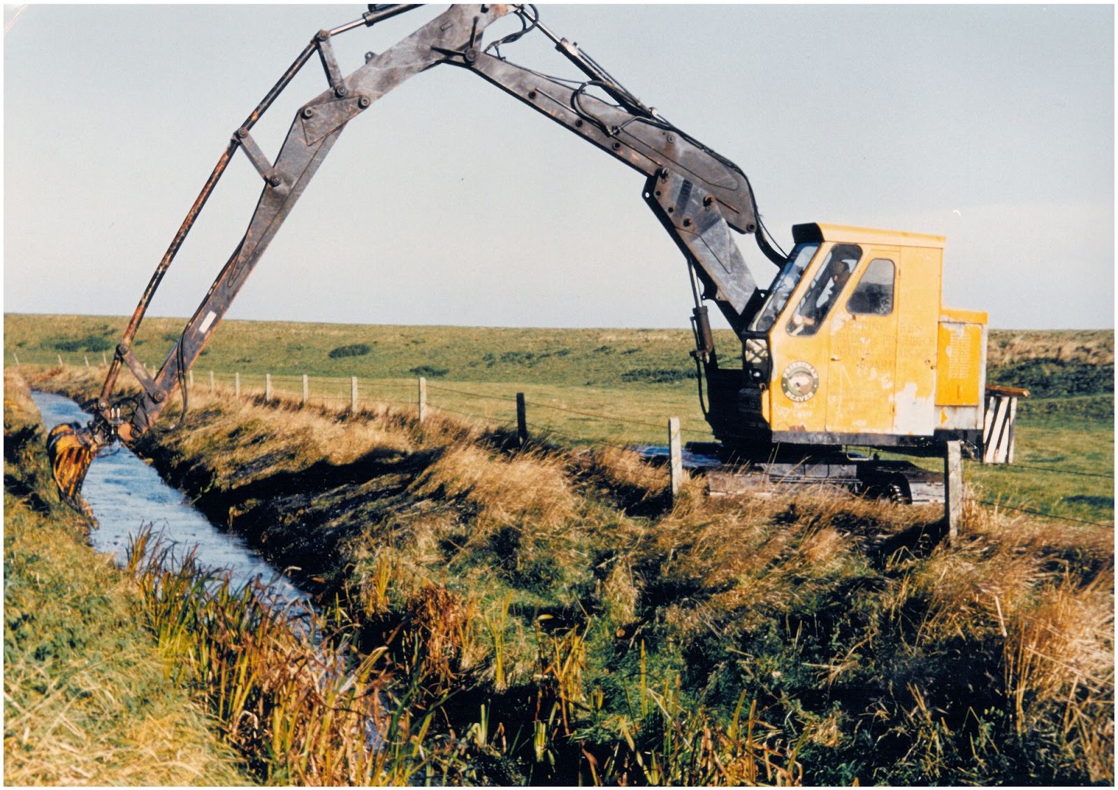 Maarakennus koneita.: Priestman Excavators