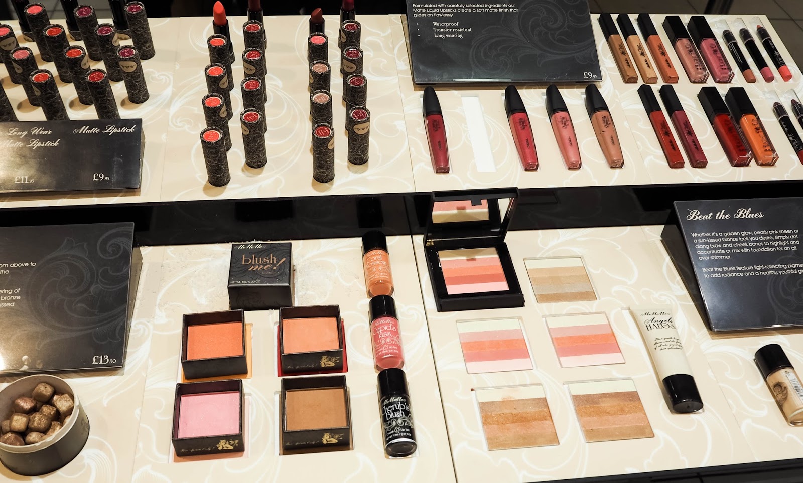 A MeMeMe Cosmetics Christmas beauty makeup look - The Violet Blonde