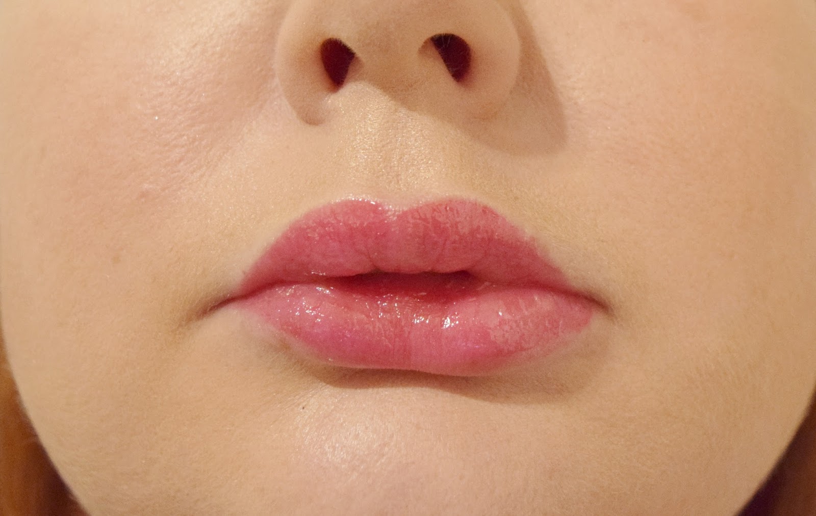 4 HIGH-END LIP PRODUCTS YOU NEED FOR VALENTINE'S DAY - A Life With Frills