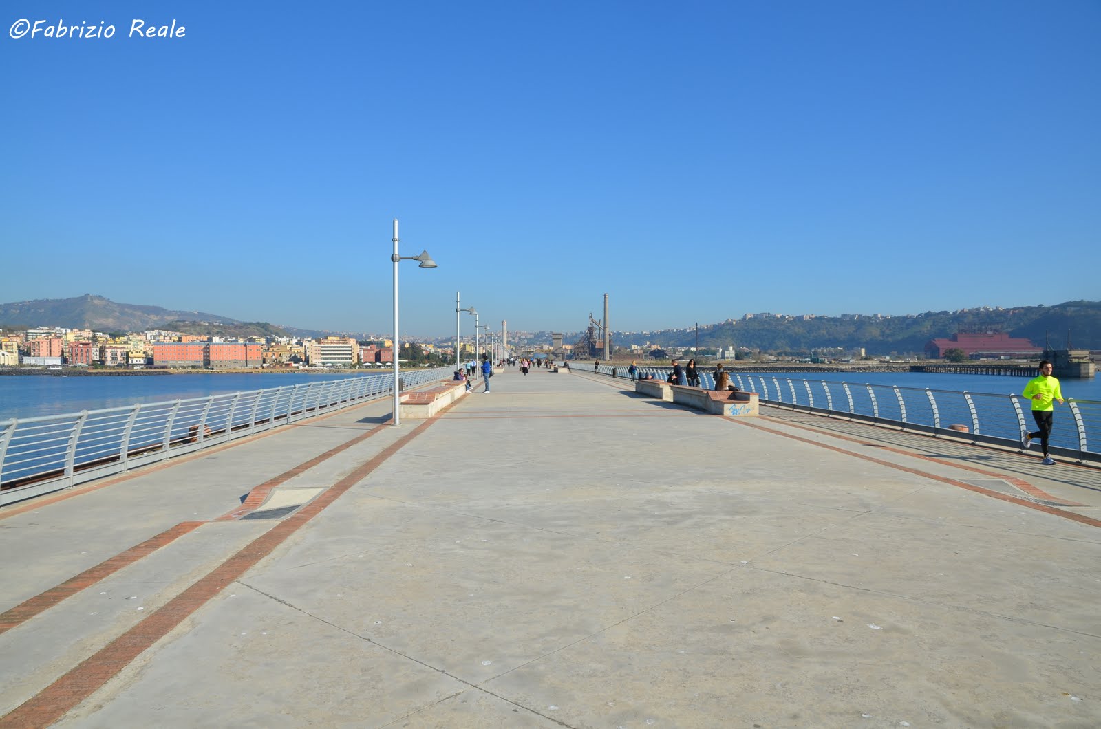 LaboratorioNapoletano.com: Il pontile di Bagnoli, una passeggiata di un ...