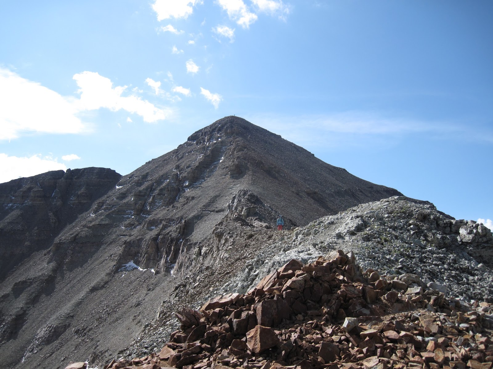 Colorado Mountaineering: PEAK OF THE WEEK: Castle Peak (14,265' / 4348 m)