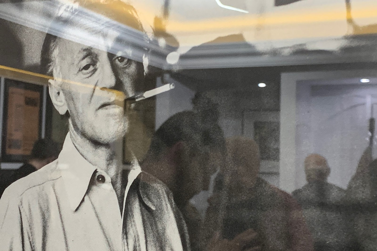 Photographis: Victor Brauner la Galeria DADA