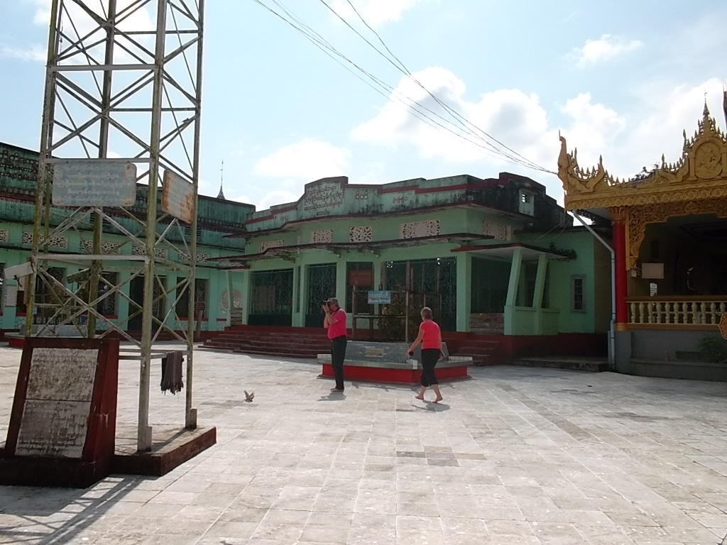 PAGODAS,CHURCHES,MOSQUES OF BURMA