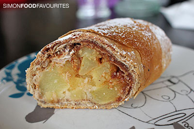 Simon Food Favourites: Gelato Bar Bondi: Strudel, Cakes and Gelato ...