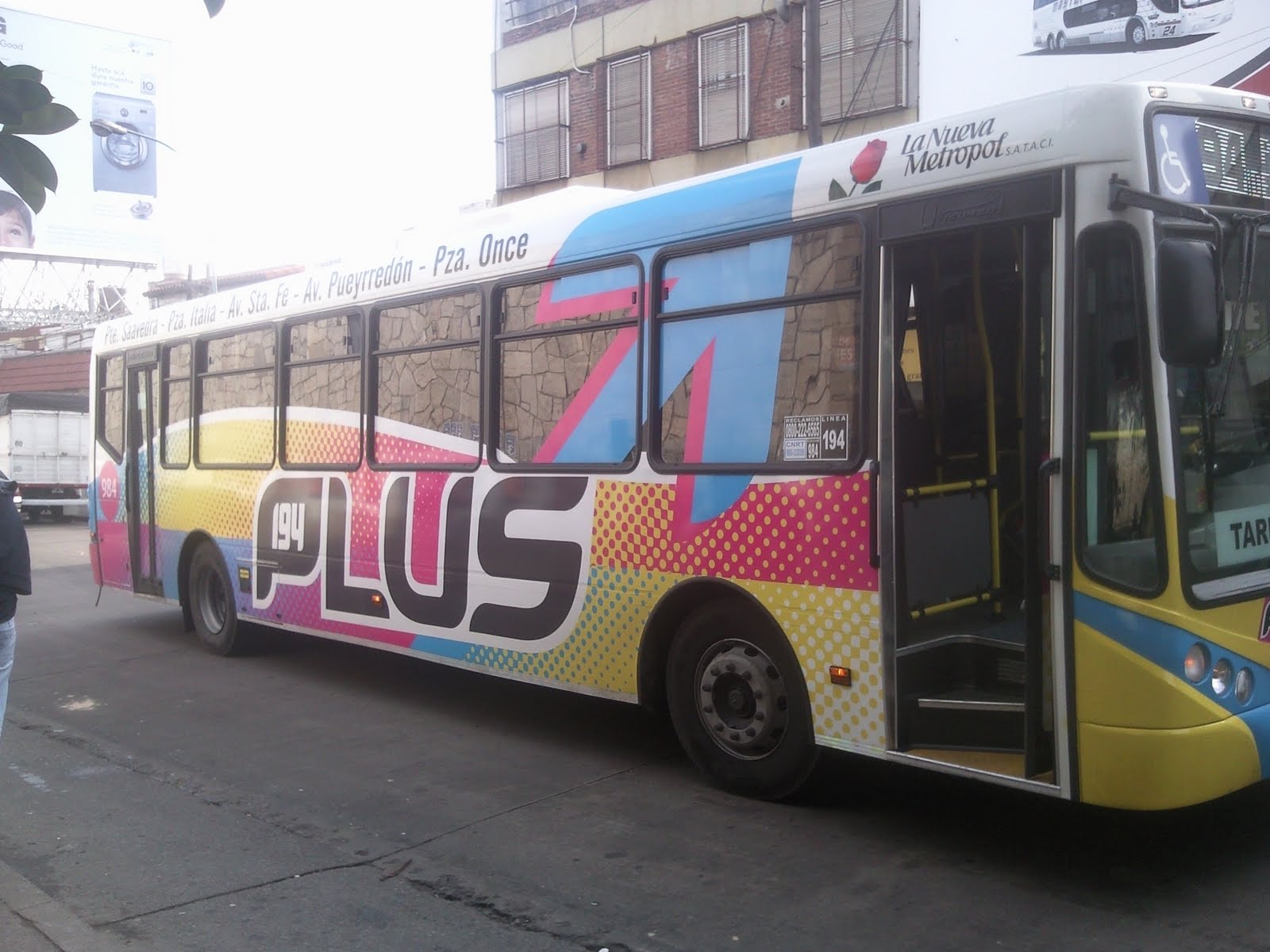 Pasion por los colectivos Argentinos: LINEA 194 PLUS