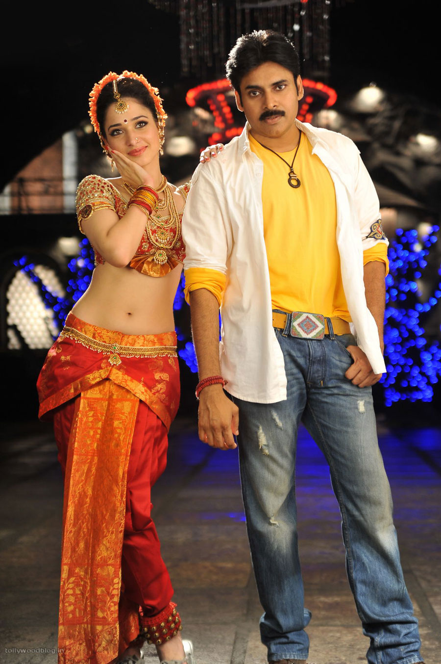 Cameraman Gangatho Rambabu movie Latest Photos Stills