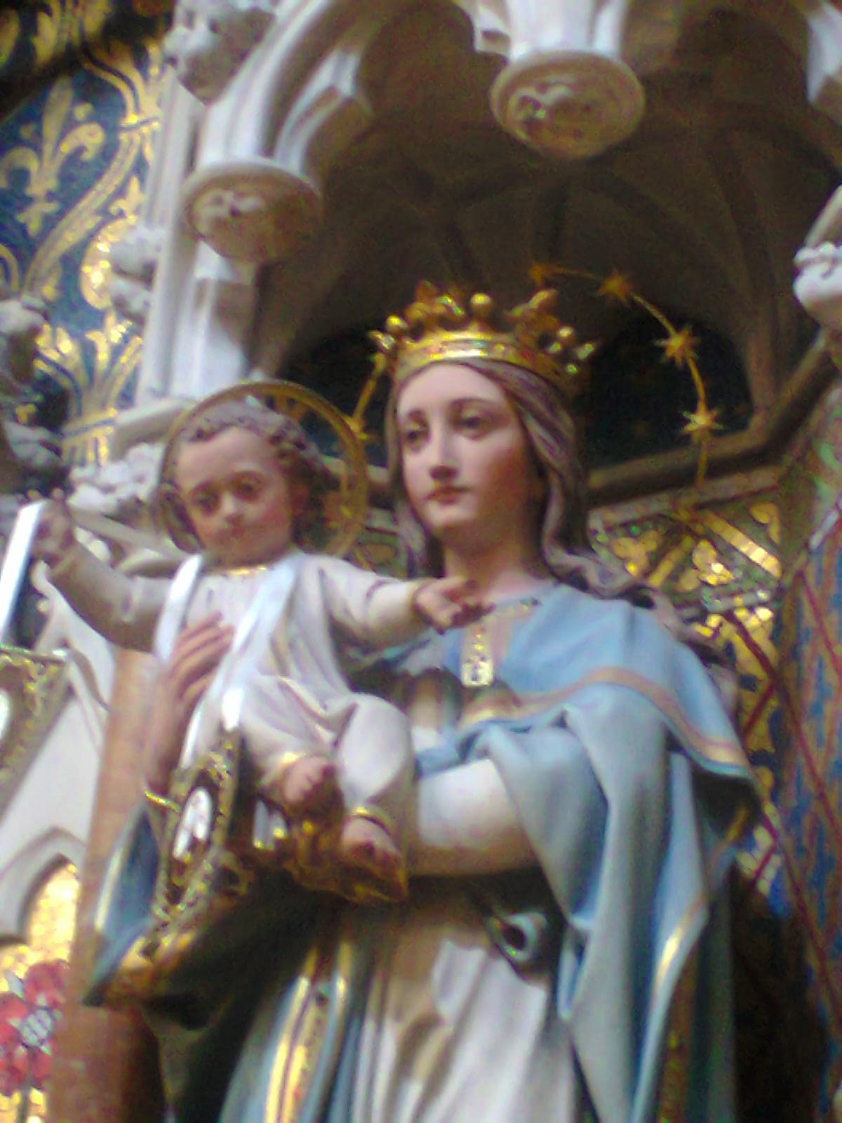 Lumiere Charity - Marian Praise: HAIL, HOLY QUEEN [SALVE REGINA] - PRAYER
