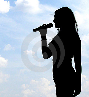 Belas vocalistas de banda: Diferenças entre o canto lírico e o canto ...