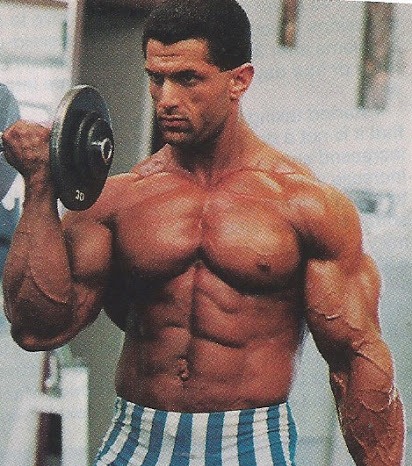 world bodybuilders pictures: canadian muscles builder Joe Spinello