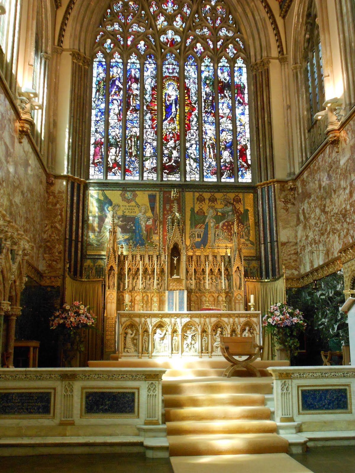 Making the Invisible Visible: European churches