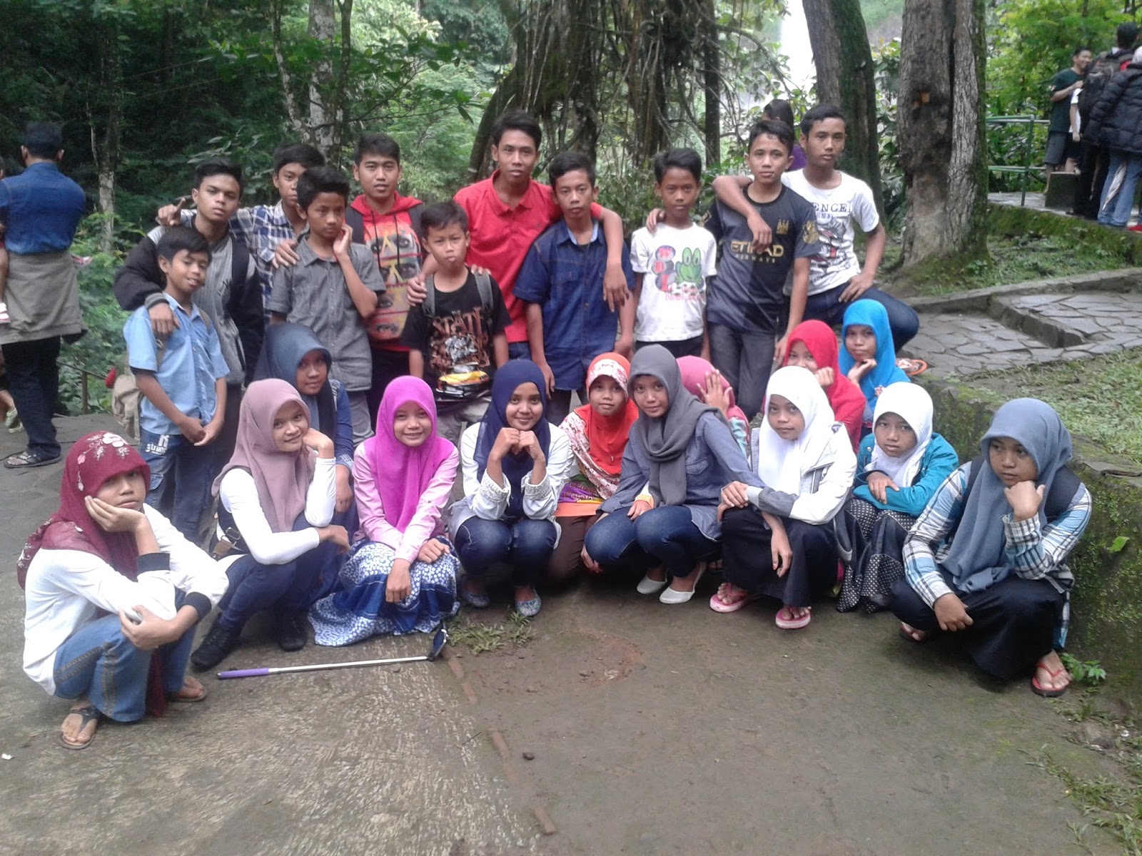 kebersamaan muda mudi jatiwayang: video muda-mudi